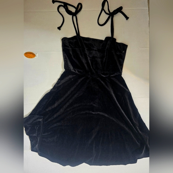 ROMWE | Dresses | Romwe Black Velvet Mini Dress | Poshmark